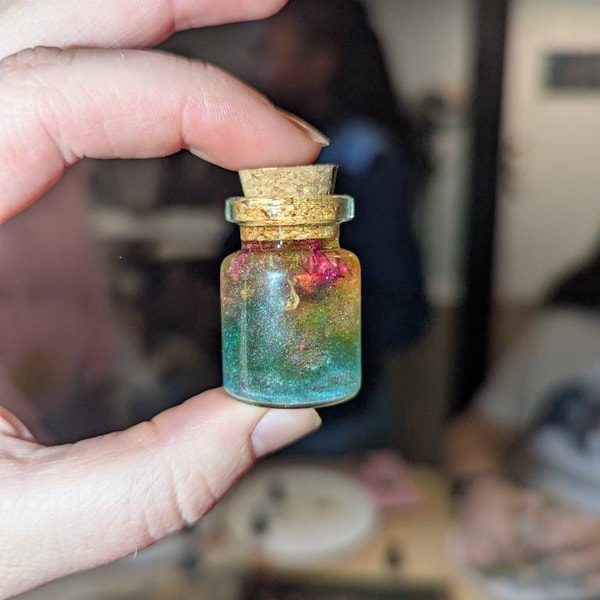 EMPTY SPELL BOTTLES (set of 5) | Tiny Glass Jars With Cork Stoppers - Etsy