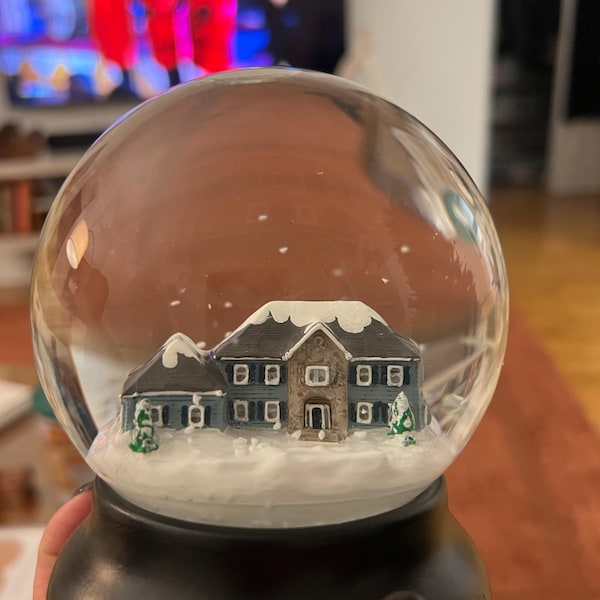 Snow Globe- Custom Snow Globe, Your Home in Globe, Christmas Gift ...