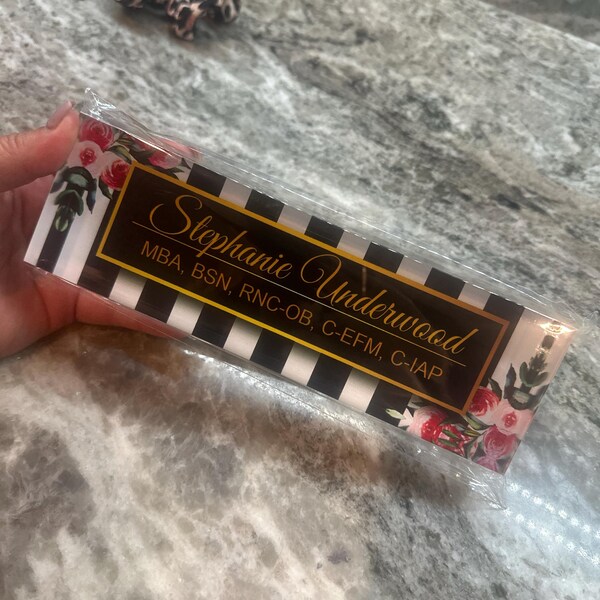 Personalized Desk Name Plate| Daisy Design Office Desk Decor on Clear ...