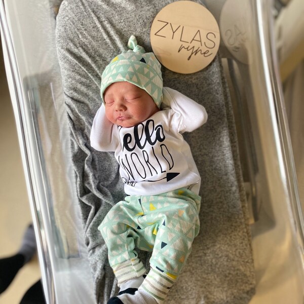 Personalized Baby Name Disk-laser-engraved Wooden Plaque for New Baby's ...