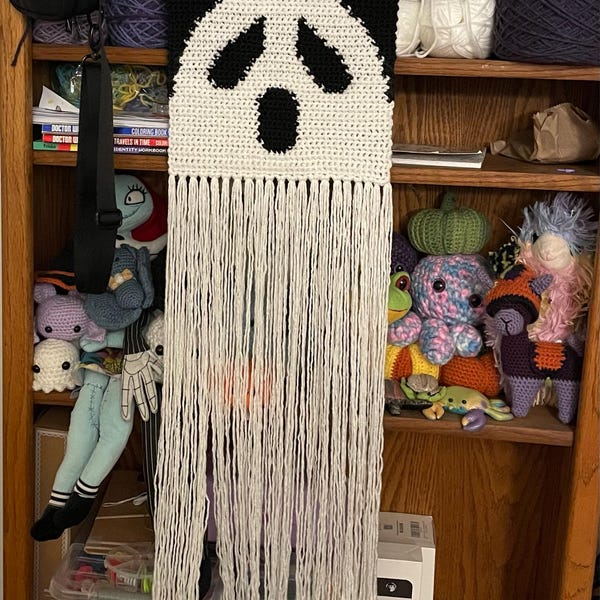Ghost Tapestry Crochet Pattern / Wall Hanging / Instant Download ...