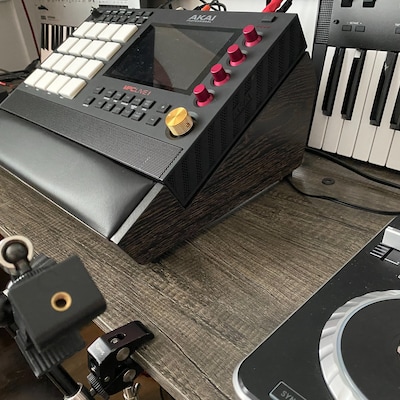 AKAI MPC LIVE 2 Custom Stand - Etsy