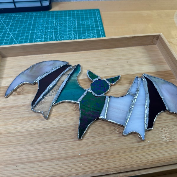 Bat Stained Glass Pattern: Halloween Suncatcher DIY (PDF Pattern) - Etsy