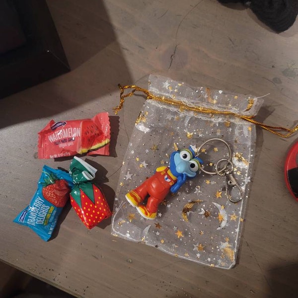 Sponge Bob Keychain/beadiebracelet - Etsy