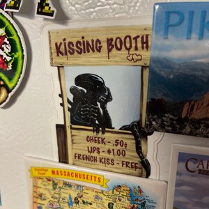 Xenomorph Meditation Aliens Sticker - Etsy