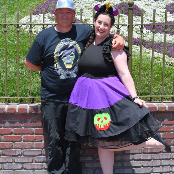 Morrigan Vampire Creepy Cute Pastel Goth Geek Gift Shirt Vintage Arcade ...