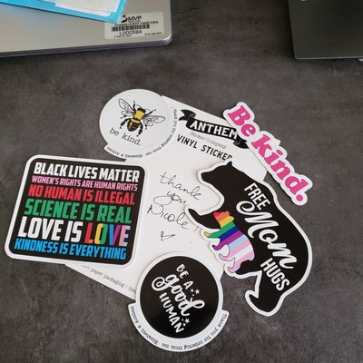 Be Kind Vinyl Sticker - Etsy