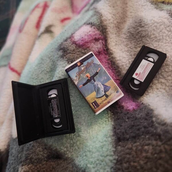 Mini 1:6 VHS (K-Z Titles) Tapes Choose the Movie! Retro Miniatures 80's Movies in Sixth Scale ...