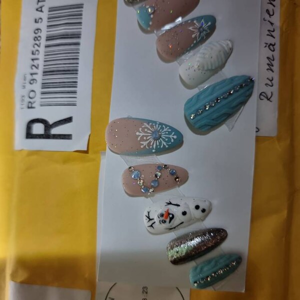 Frozen Olaf Press on Nails,christmas Disney Nails,winter Nails, Snowman ...