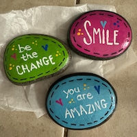 Encouragement Stones With Flowers, Set of 10 Affirmation Pocket Rocks ...