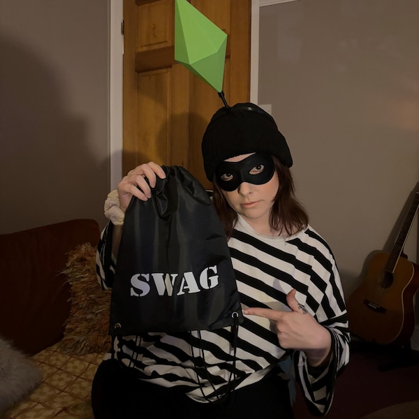 OSRS Party Hat Runescape - Cosplay Prop - Life Size - Inspired by the ...