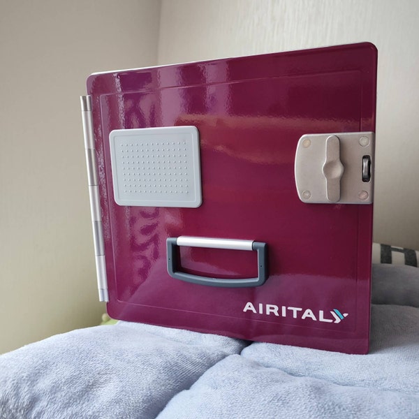 2 TRANSAVIA Aluminium Airline CONTAINERS KSSU Containers ...