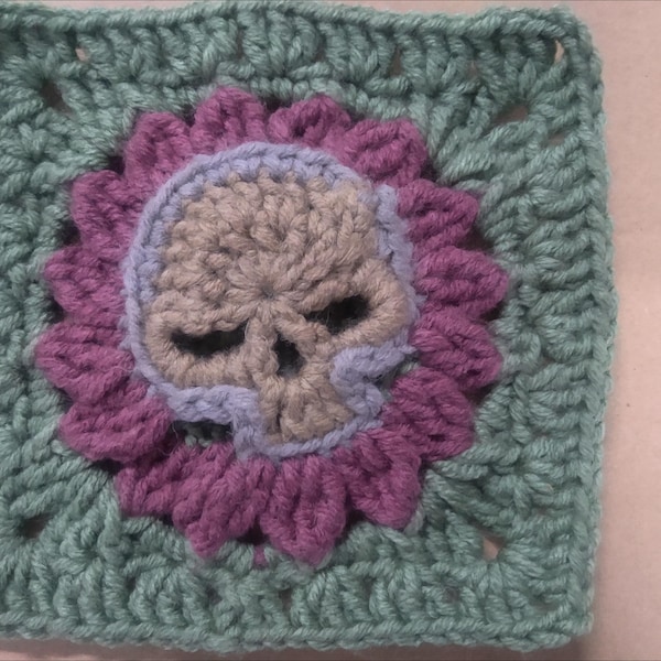 Skull Granny Square: Crochet Skull Sunflower Granny Square PATTERN Includes Photo Tutorial ...