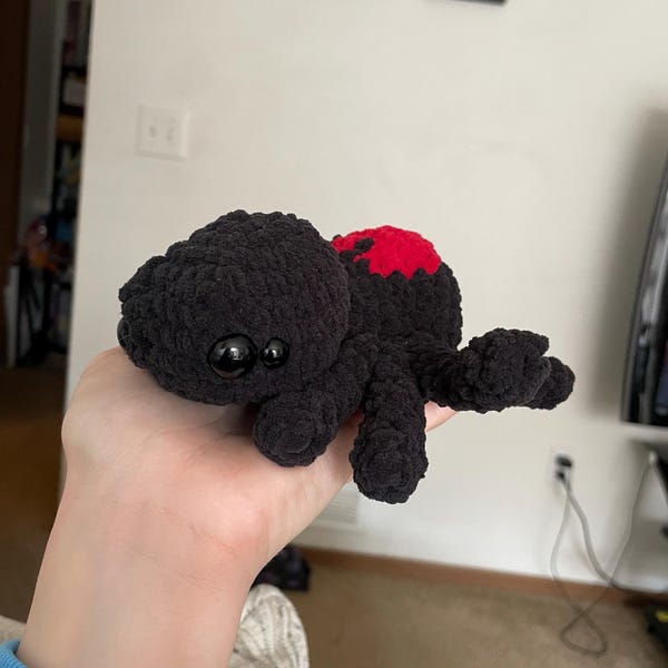 Valentine Spider Crochet Pattern, Amigurumi Crochet Pattern, Spider ...
