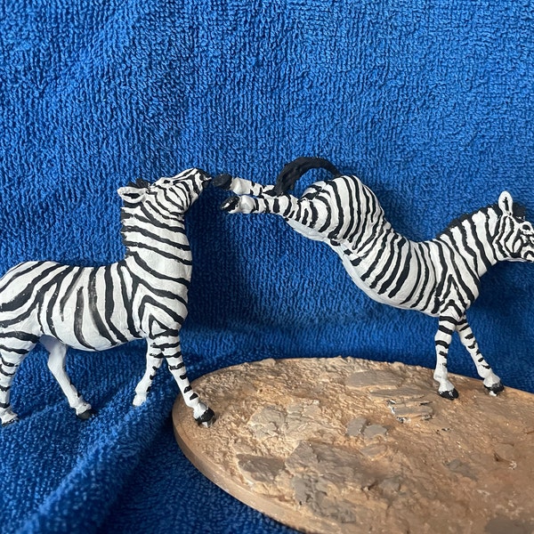 Zebras 1:24 Scale by Animal Den | Unpainted | Print on Demand | Use ...