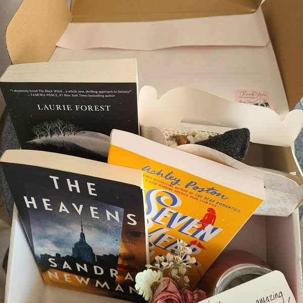 Blind Date With a Book, Surprise Book Box, Exciting Book Bundles ...