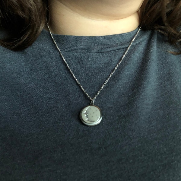 Small Moon Star Locket Celestial Locket ANTIQUE SILVER Lunar Moon ...
