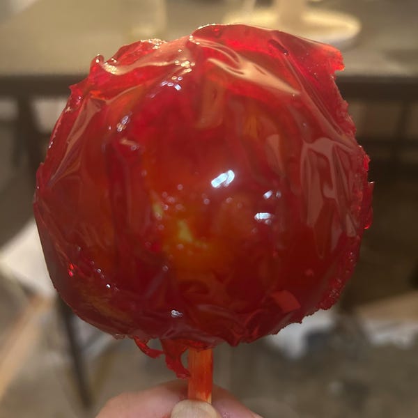 Halloween Cauldron Candy Apples, Halloween Candy Apples, Cauldron Candy ...