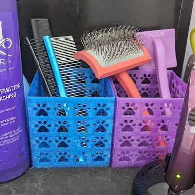 The Great Pyrenees Dog Grooming Brush Holder, 12 Scissors, 8 Standard ...