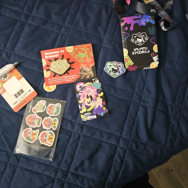 Splatoon 3 Salmon Run Grizzco ID Card Holder With Lanyard & Enamel Pin ...