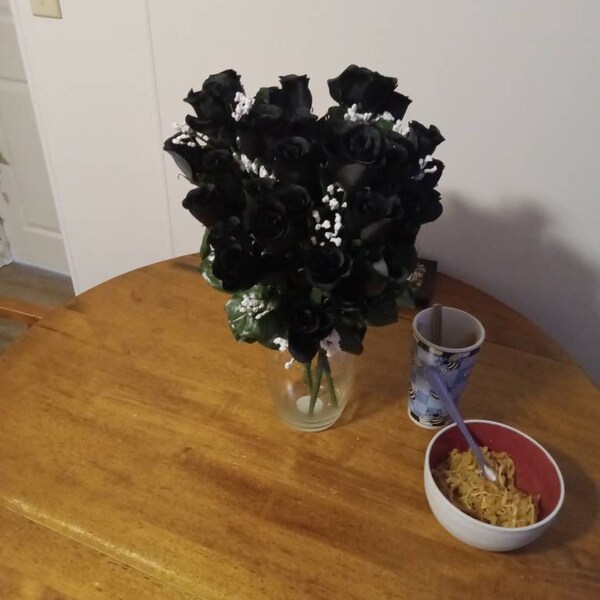 30" Variegated Green Salal Leaf Spray, Tall Greenery Stems, Artificial ...
