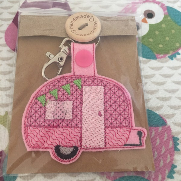 ITH Tiny Camper Key Fob, Vintage Camper Bag Tag, Camping, Key Fob ...