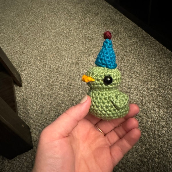 Pocket Duckling Crochet Pattern · Good Luck Duck Amigurumi Tutorial ...