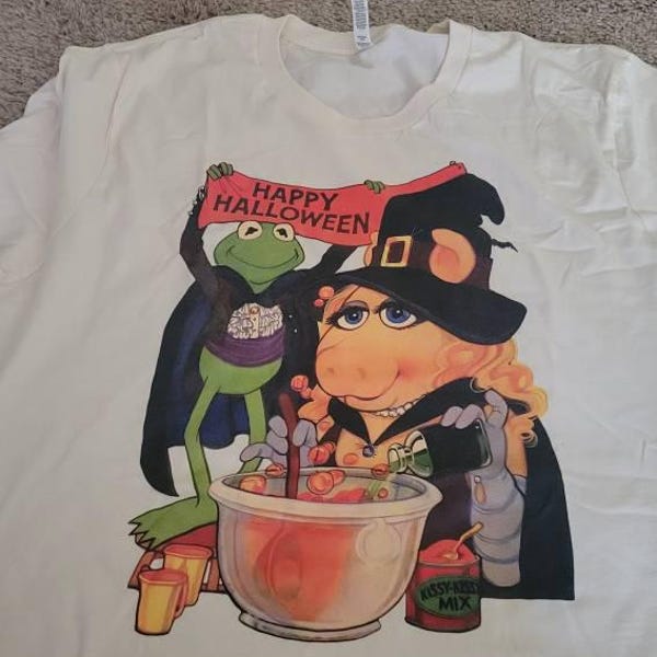 Kermit and Miss Piggy Retro Tee, Muppet Graduation Shirt, Funny Grad ...