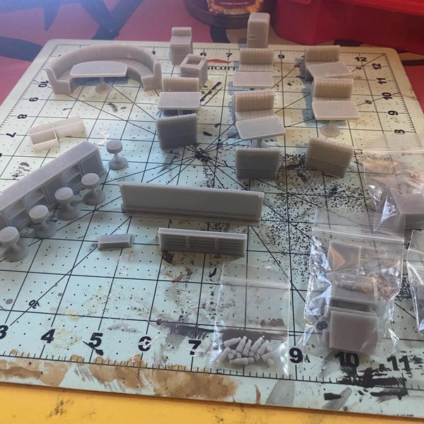 3D Printed Post-apocalyptic Building Terrain - the Bus Station | 32mm ...