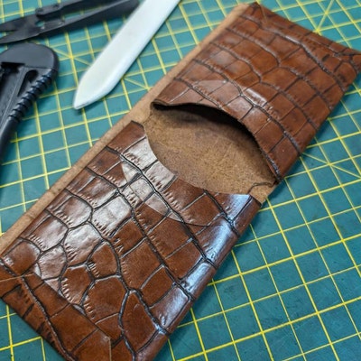 No-stitch Leather Bifold Wallet Pattern Video Tutorial on Youtube DIY ...