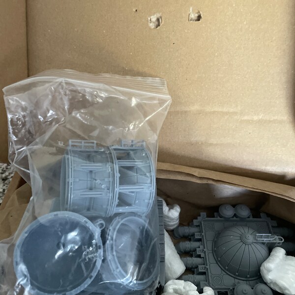 Bits Blitz Designs - Bull Civilian Transport Shuttle - 6-8mm Scale ...