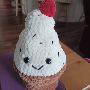 Ice Cream Cone Plush Crochet PATTERN Amigurumi (Instant Download) - Etsy