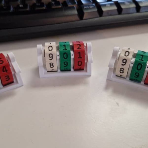 Compact Point Counter - 3 Wheels - for Board Games, Role Playing Games ...