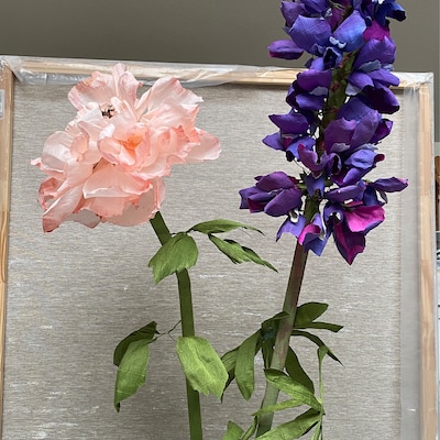 Free Standing Giant Paper Flower Stems Tutorial Large Flower Stems for ...