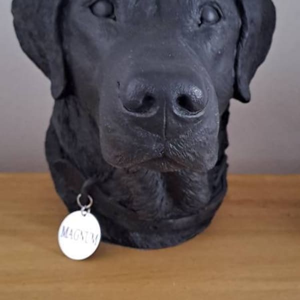 Black Lab Memorial Urn - Etsy