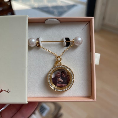 Gold Bridal Bouquet Locket Modern Wedding Bouquet, Bride Gift ...