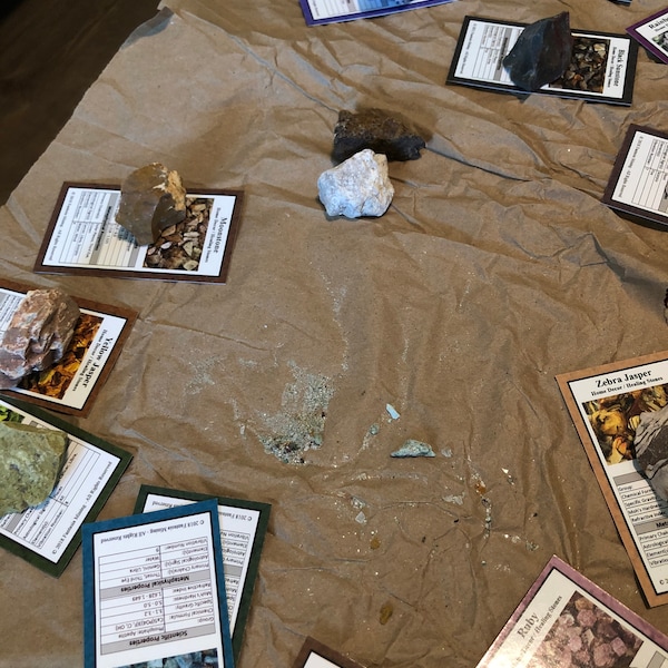 50 Different Rough Stones With Identification Cards - the Best Starter ...
