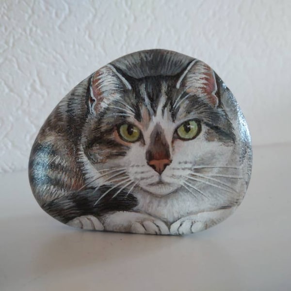 Custom Cat Portrait Rock: Hand-painted Pet Memorial Stone, Personalised ...