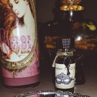 Glamour Spell Oil,witchcraft,wicca - Etsy
