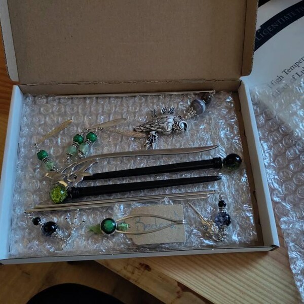Raven Hair Stick, Bird Skull Hairpin, White Black Crackle Glass, Bronze ...