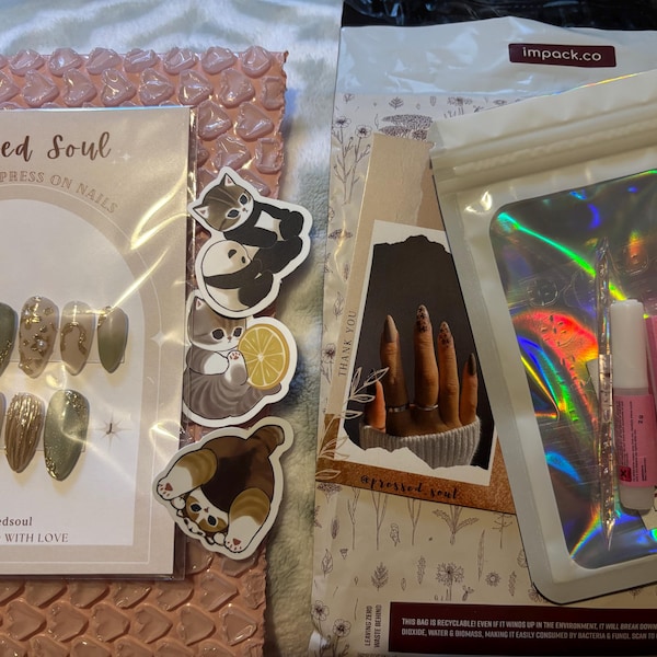 MIDORI | Gold Floral Nail Art Press on Nails | Jade Magnetic Nails | 3D ...