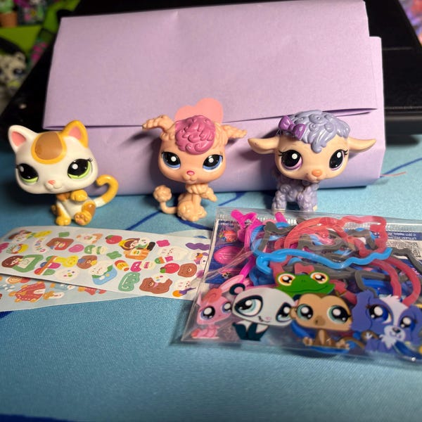 Littlest Pet Shop Authentic LPS Clubhouse Tree House Playset With 17 ...