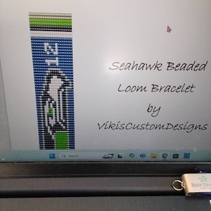 FAN ART Cardinal Bead Loom Bracelet Pattern by Vikisanybead - Etsy