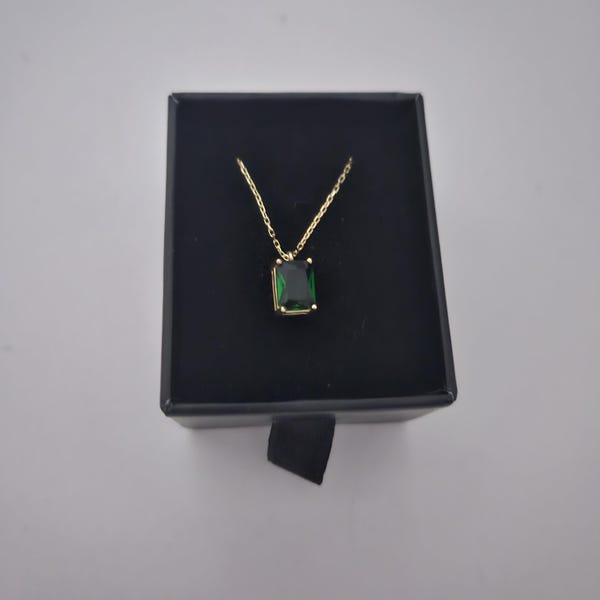 14k Solid Gold Rectangle Emerald Necklace, Minimalist Necklace, Emerald ...