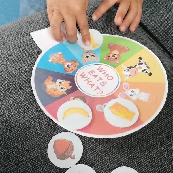 Fun Flashlight Game for Kids | Printable Peek-a-boo Bags Activity ...