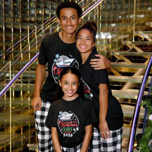 Disney Christmas Family Tee,disney Xmas 2024 Tee,disney Long Sleeve ...