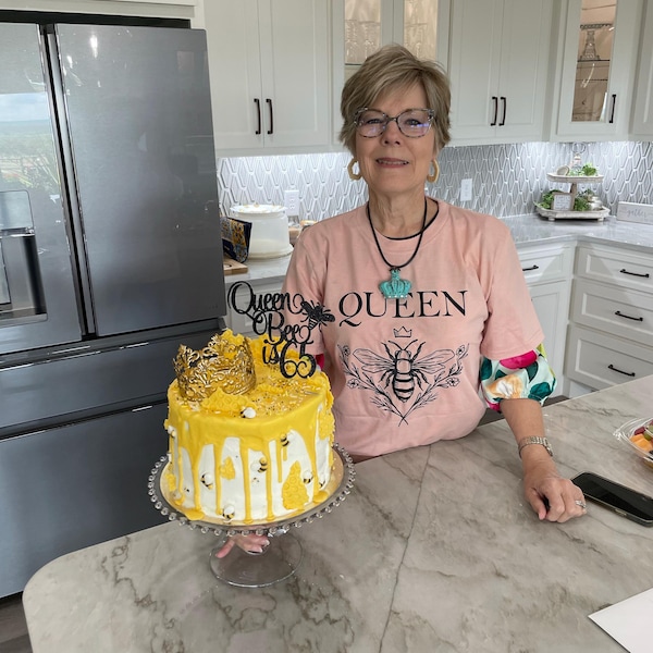 Hi Grandma Baby Bodysuit, Grandma Pregnancy Announcement, Grandma to Be ...