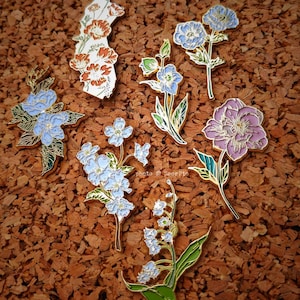 White Anemones Soft Enamel Pin - Etsy