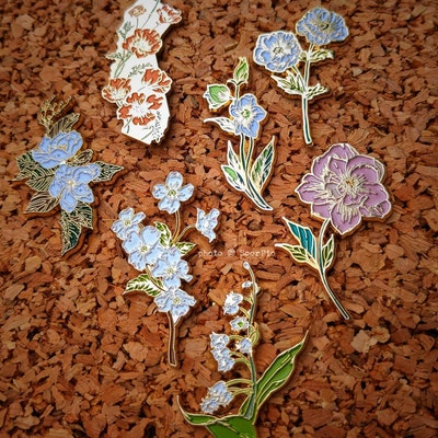 White Anemones Soft Enamel Pin - Etsy