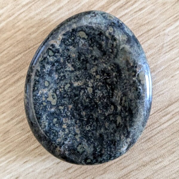 Peruvian Rhodonite Tumble Stone Crystals - 3 Pack Sizes - Etsy